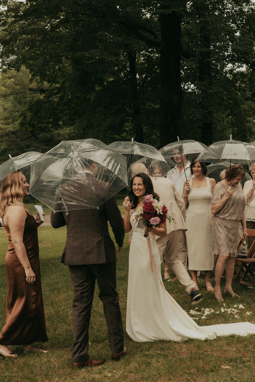 The Secret to the Dreamy, Vintage Wedding for Old Souls ...